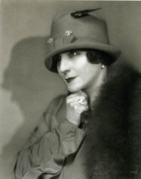 Los Grandes Fotografos: Clarence Bull (1896-1979)