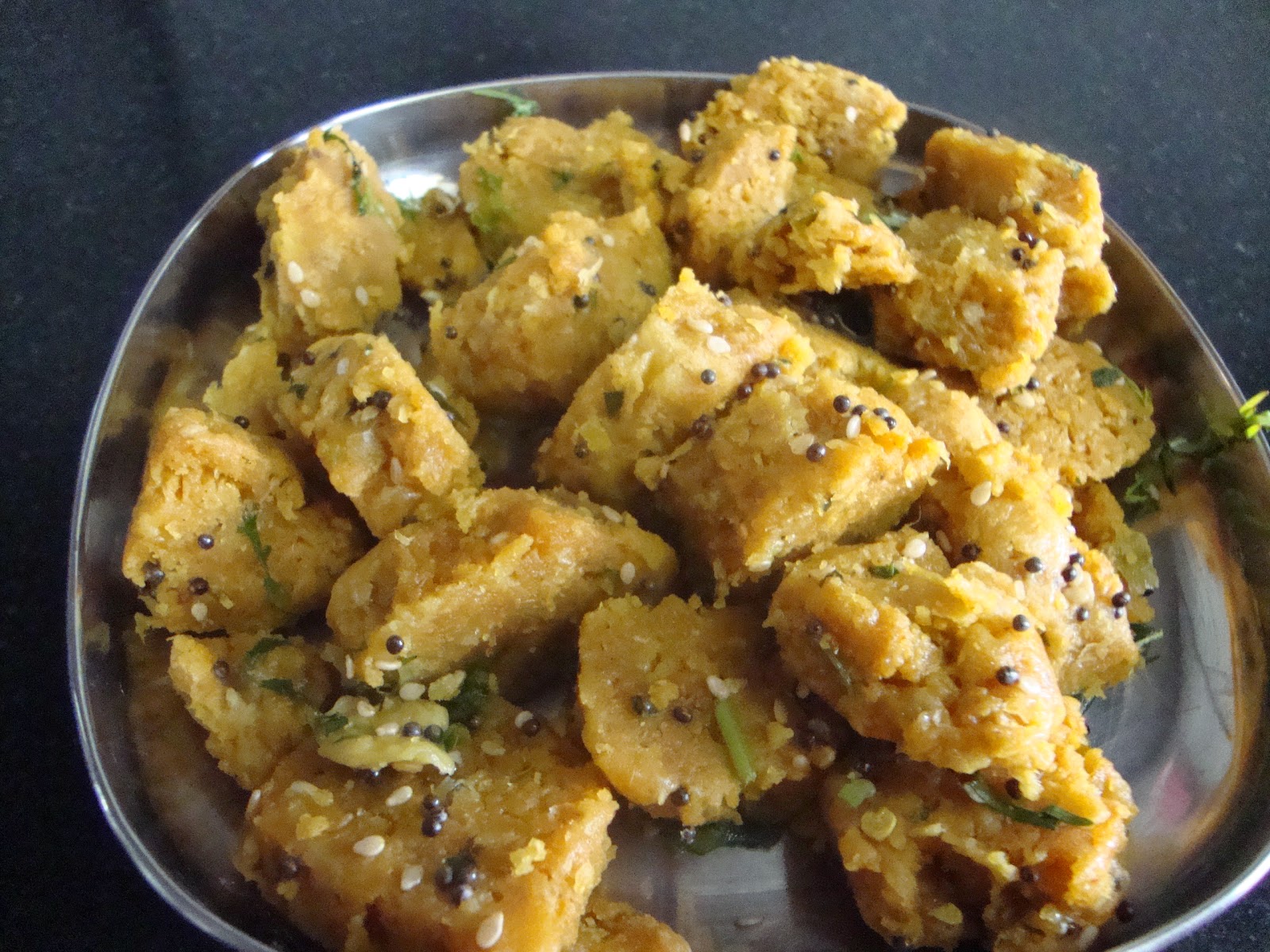 Geetha's Khazana: Doodhi ka Muthiya [ gujarati dish ]
