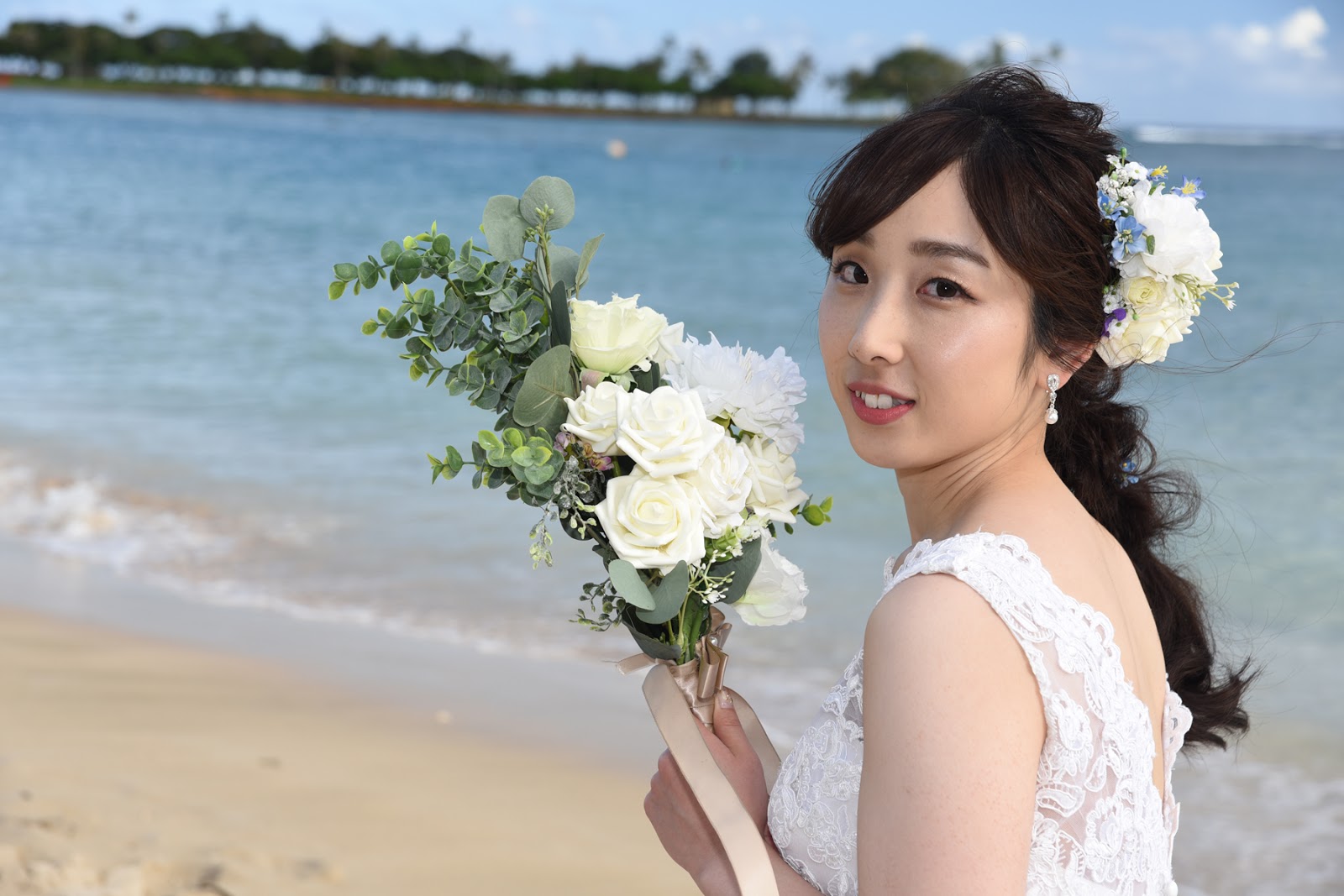 Brides of Hawaii: Oahu Bride: CHIE