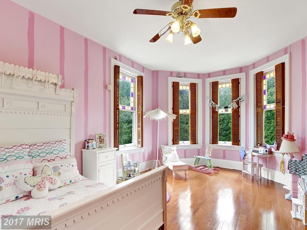 Sweet House Dreams: Schultz House/Oak Ridge Academy, 1837 Victorian in ...