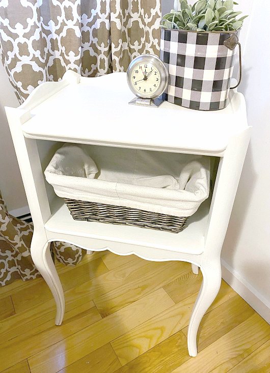 Farmhouse Style End Table with Basket Storage