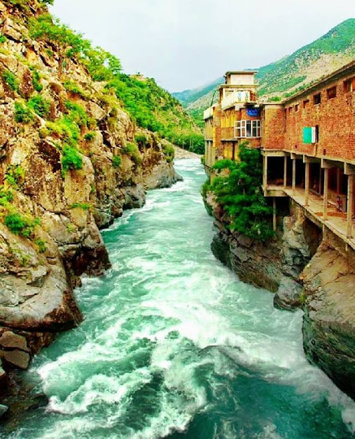 Stunning Beauty of Bahrain Valley, Sawat