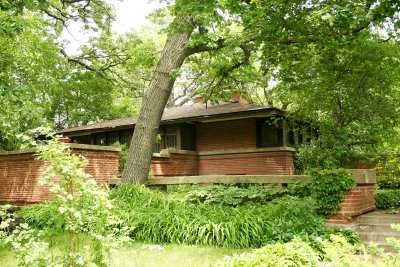 THE PAINTED POSSUM: Frank Lloyd Wright and the Tragedy of Taliesen