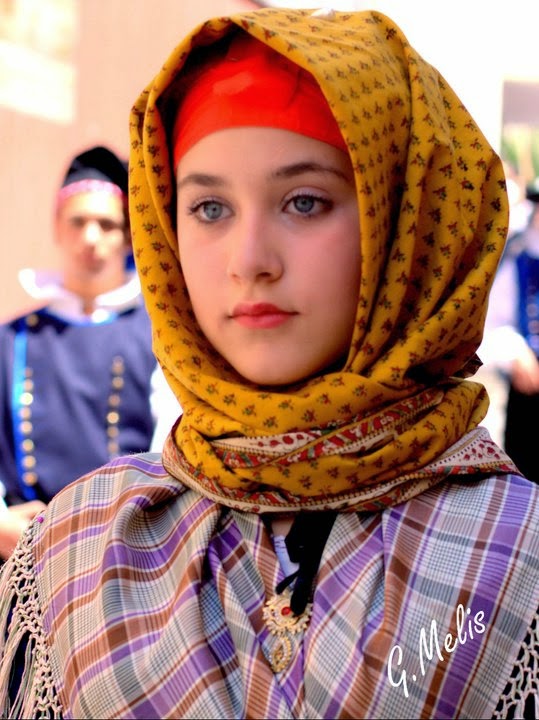 Sardinian Traditional Clothing - Page 12 - Sardinian People