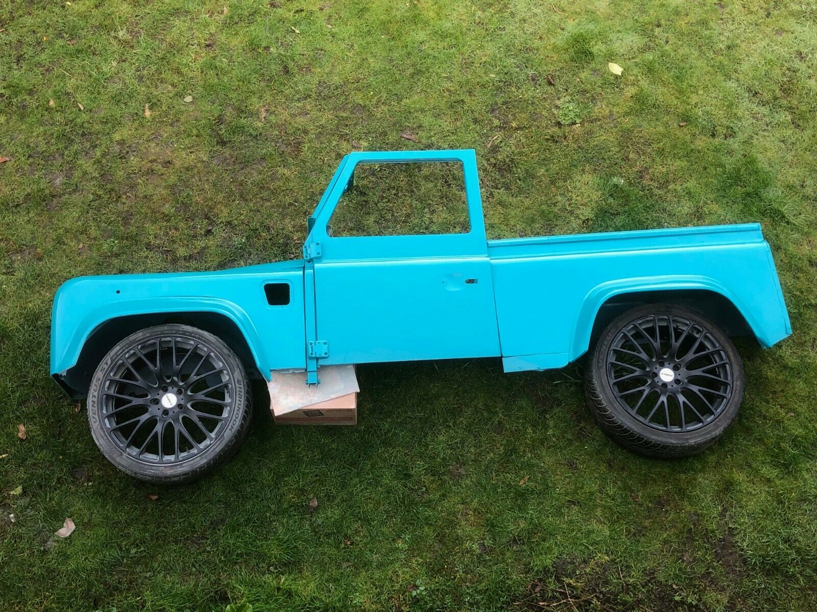 Landrover Defender: Land Rover Defender wall art display vehicle