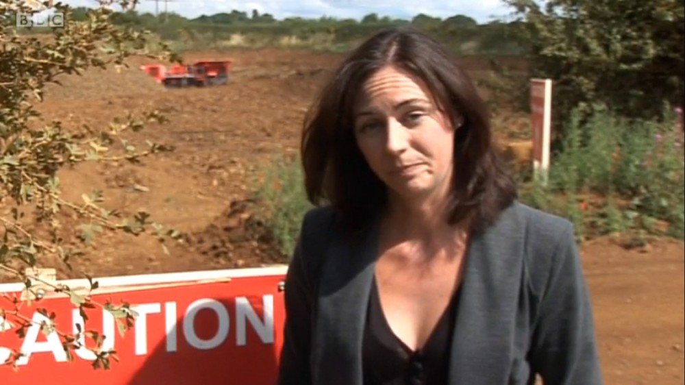 UK Regional News Caps: Victoria Cook - BBC South Today (Oxford)