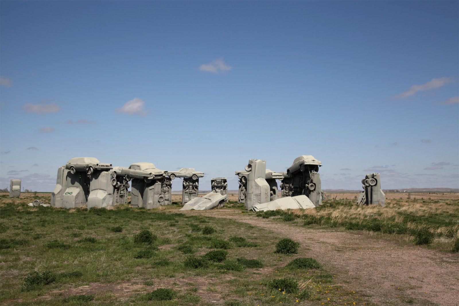 I Swan: carhenge