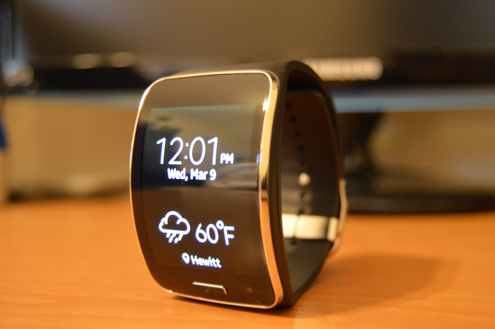 StudioYale: Samsung Gear S Review