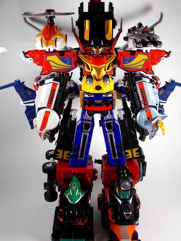 Os maiores robôs dos Super Sentais