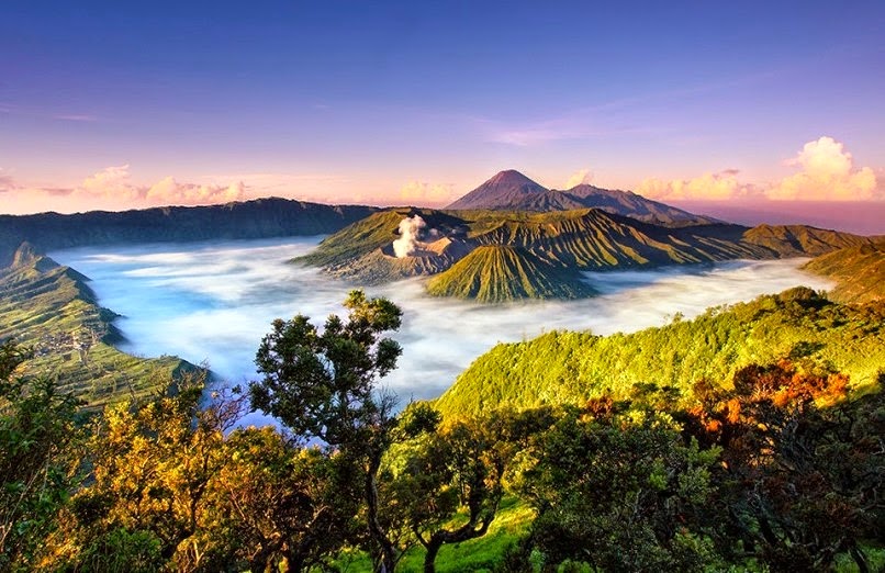 Wisata Mendaki Gunung Semeru | Travellesia | Panduan Tempat Wisata ...