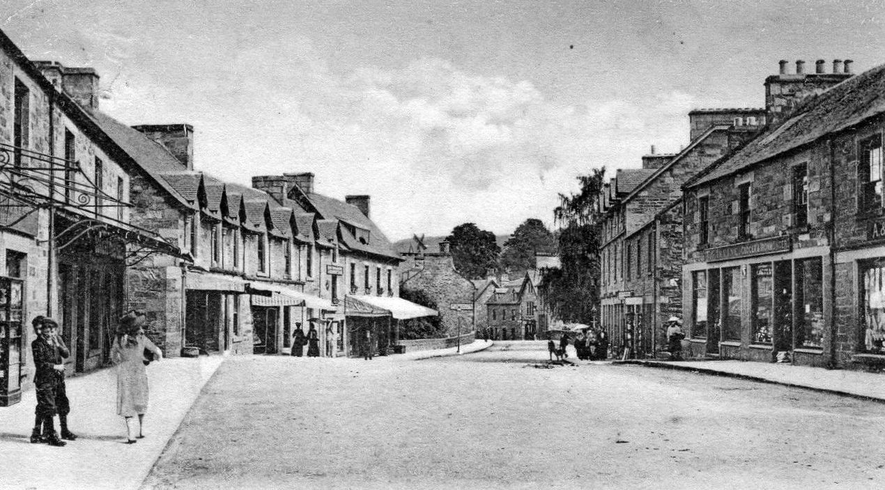 Tour Scotland: Old Photographs Bank Street Aberfeldy Perthshire Scotland