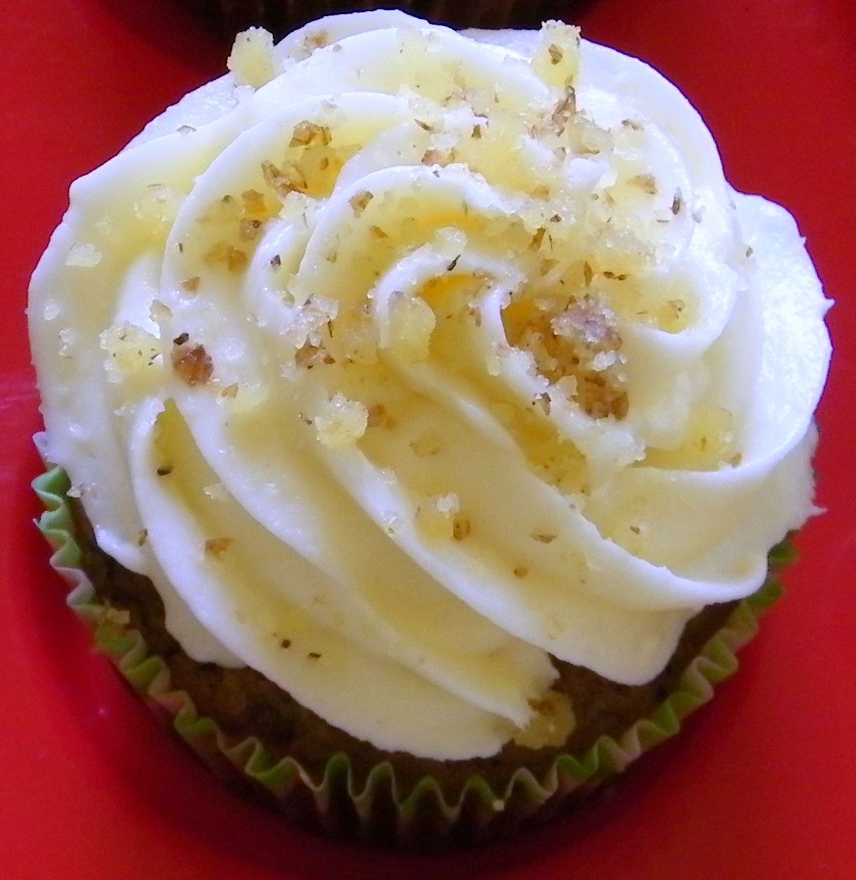 Carrot Cake Cupcakes with Cream Cheese Frosting – THE APRON