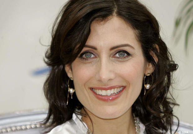 Lisa Edelstein Leaves House ~ WORLD GOSSIPS