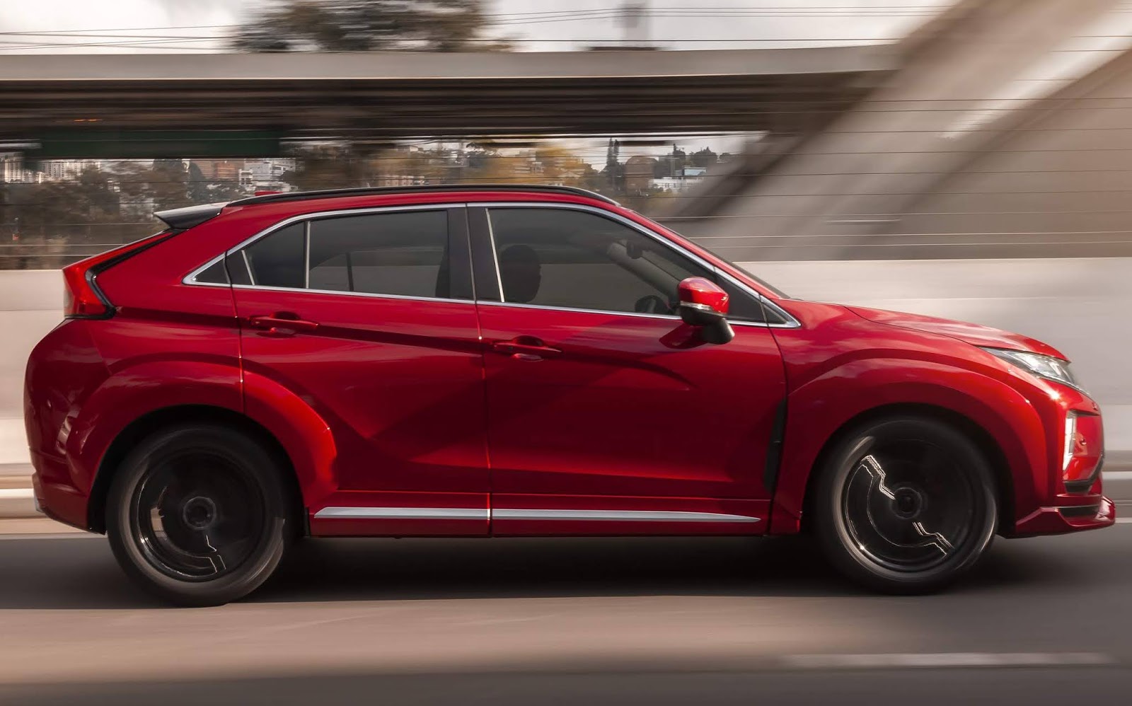 Mitsubishi Eclipse Cross Sport e Outdoor: preços e detalhes