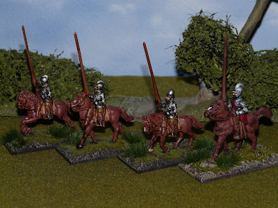 English Demi Lancers – Thoroughbreds and Ponys….. – 2T-News