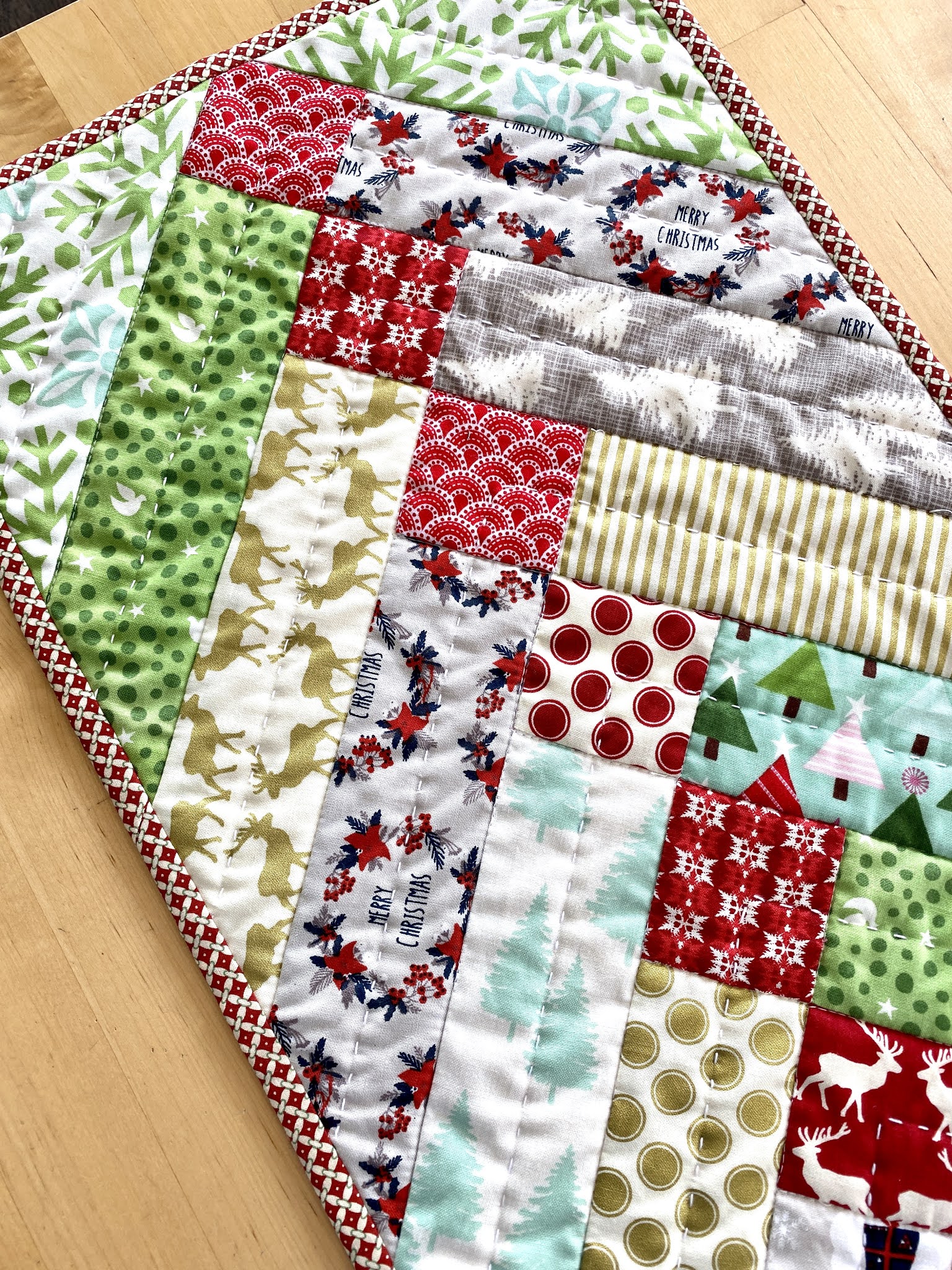 Holiday Braid Table Runner - Samelia's Mum