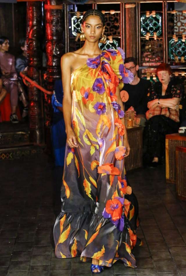 Fashion dresses 2020 ( Trend #3 - Evening), 8 pictures