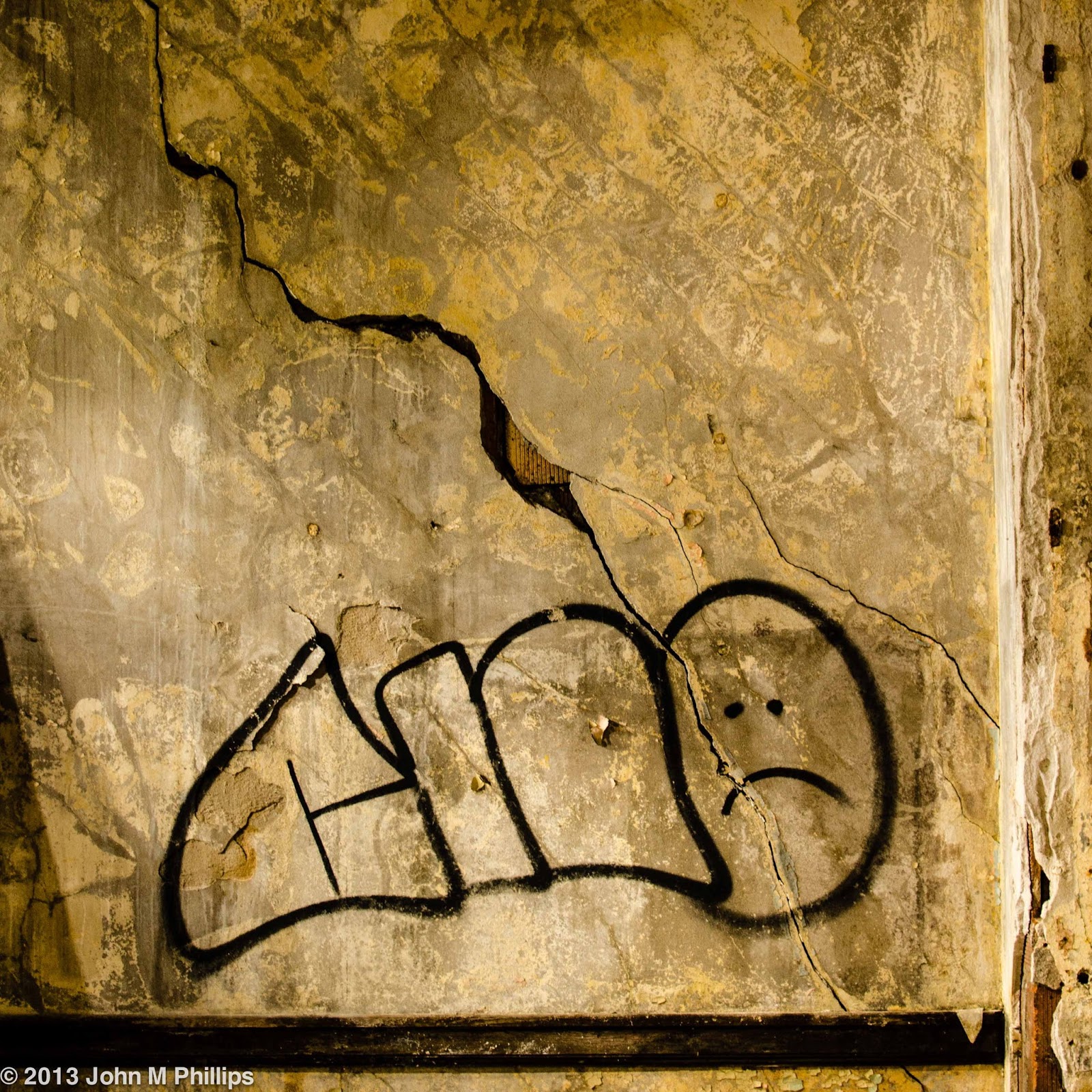 SKEPTIC PHOTO: TAGGING