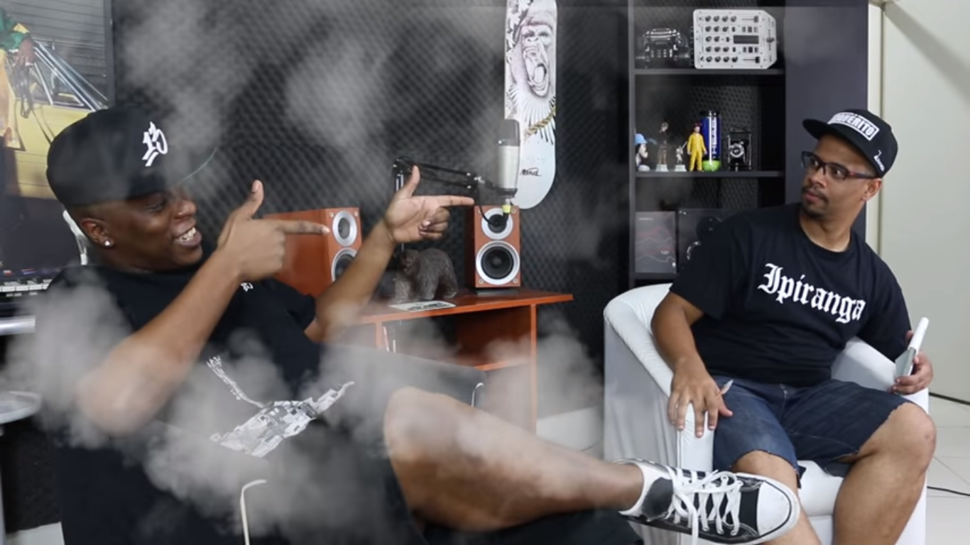 FLOW MC é o convidado do Programa Freestyle