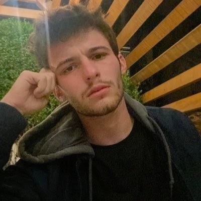 Ben Aquila's blog: Parkland gun control activist Cameron Kasky comes out