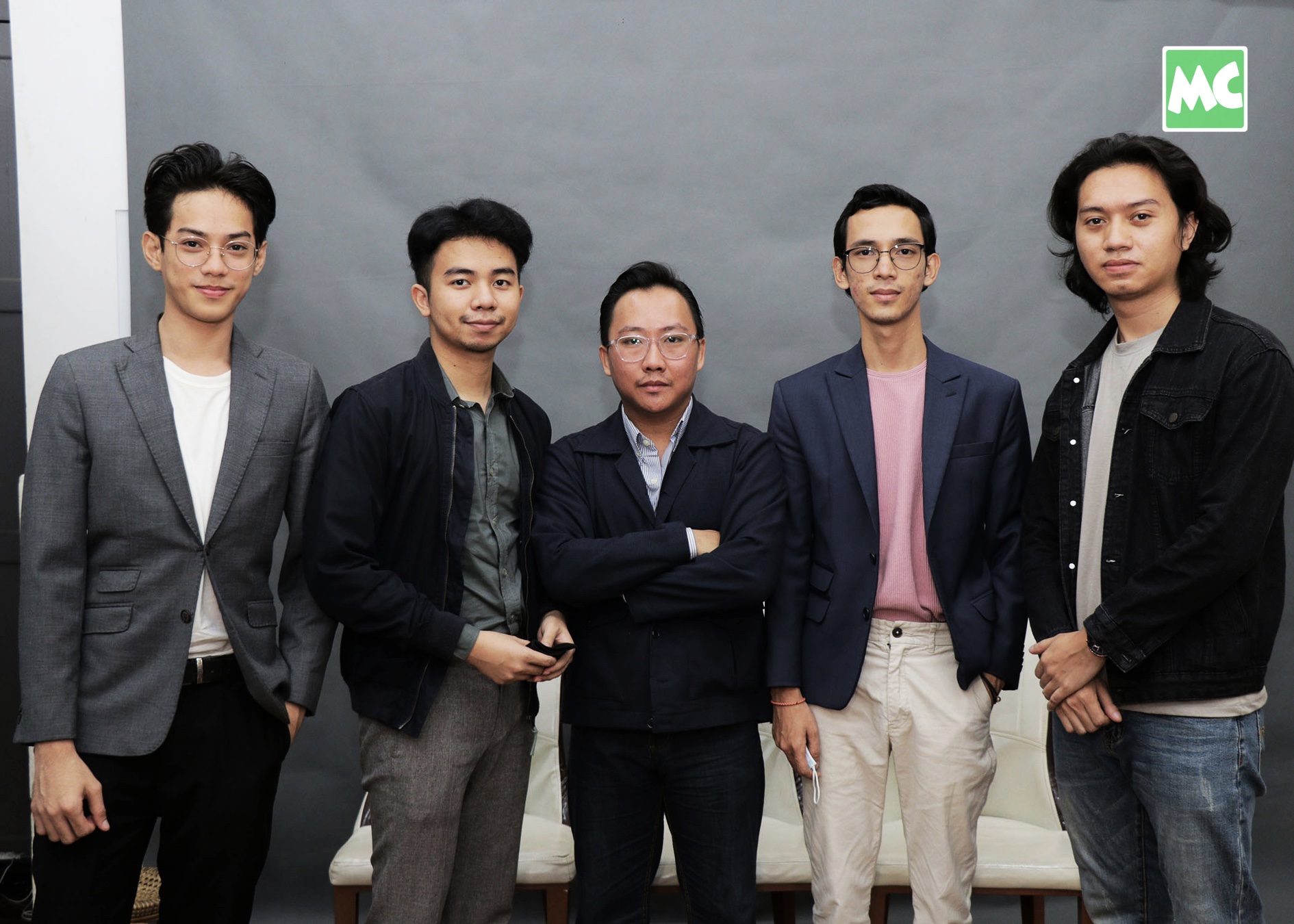 အရိုင်းမင်း၊ မျိုးကြည် တို့ရဲ့ ဓာတ်ပုံတွေ ဖန်တီးခဲ့တဲ့ Metro Brothers