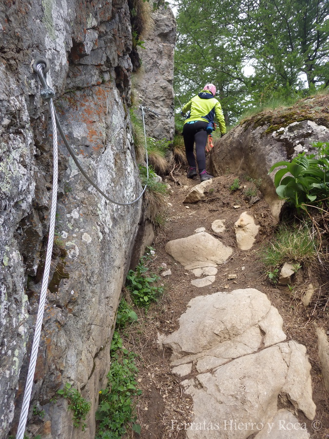 Vía Ferrata D'Arsine - K2 o PD - | Ferratas Hierro y Roca
