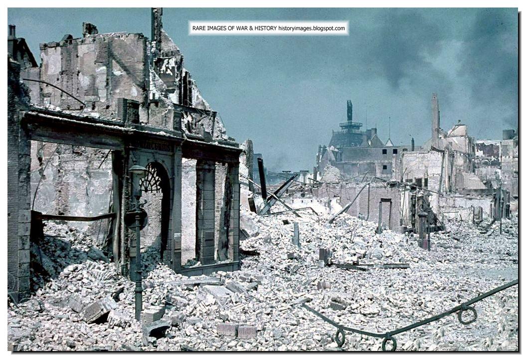 HISTORY IN IMAGES: Pictures Of War, History , WW2: Defeat Of France ...
