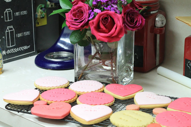 Stamped messages cookies ideas #StayHome — The Cookie Couture