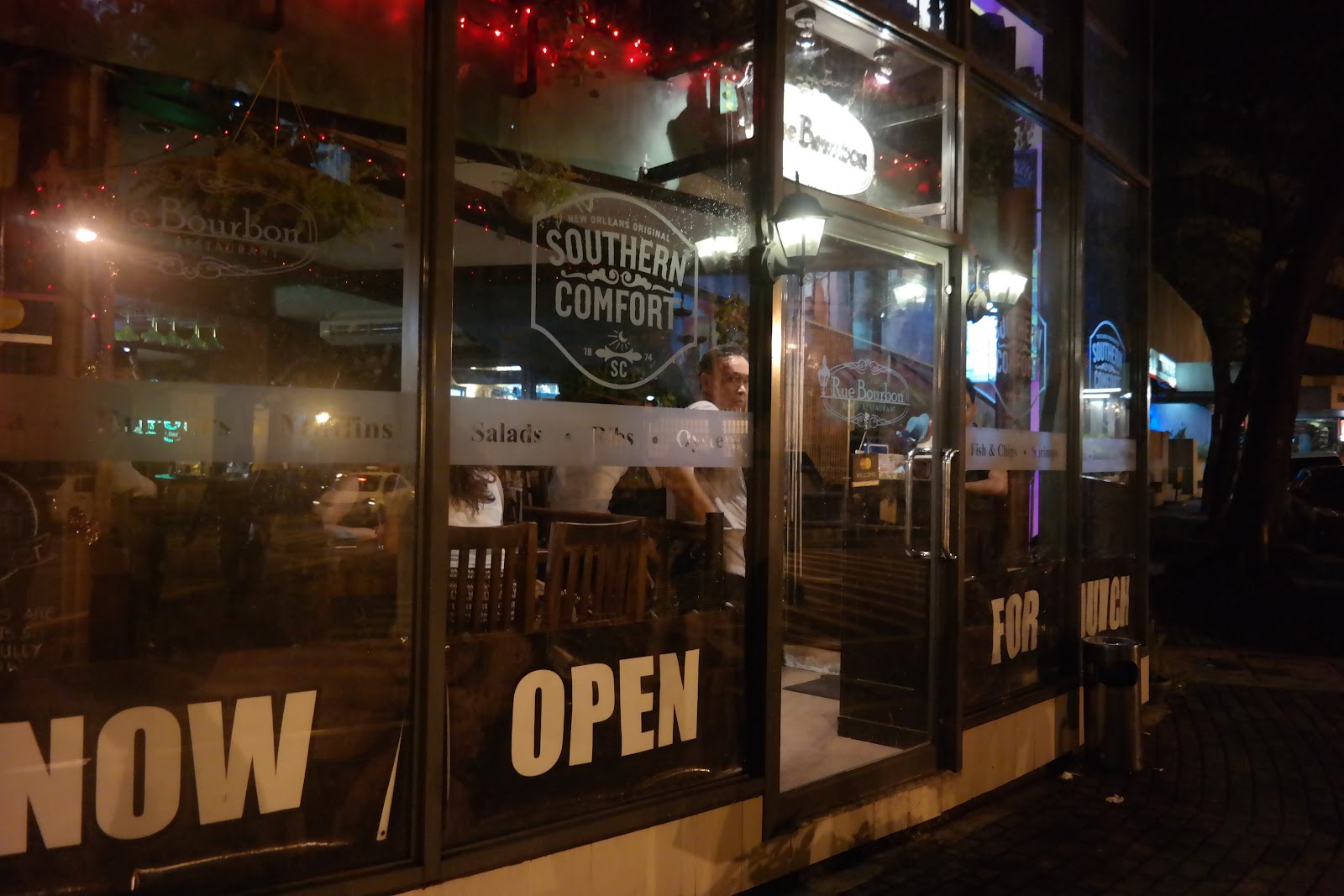 Sand Under My Feet: Rue Bourbon Salcedo Bar and Restaurant - The Drinks