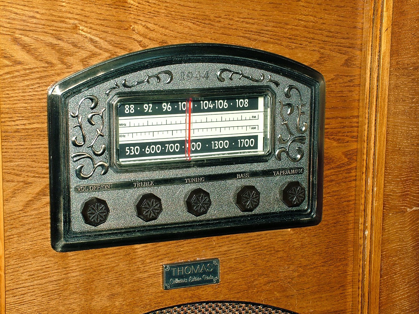 The Robb Collections: I found a floor radio. What's a floor radio? They ...