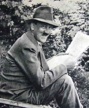 World War II in Pictures: Happy Hitler Pictures