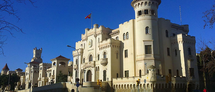 Trocha.org.es: Visita al cuartel de "El Bruch"