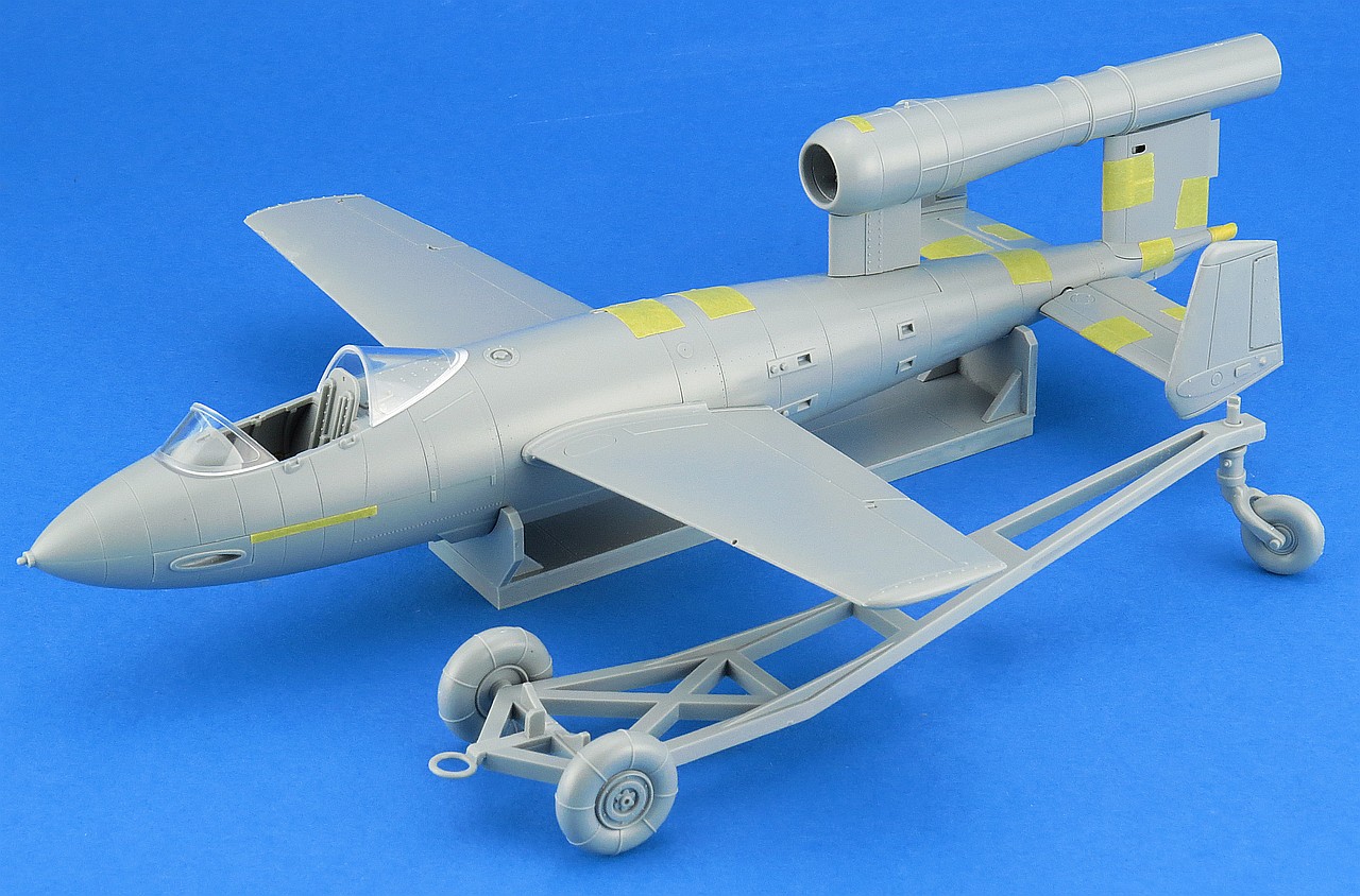 The Modelling News: Dry-fit Review: 1/32nd scale Junkers EF-126/EF-127 ...