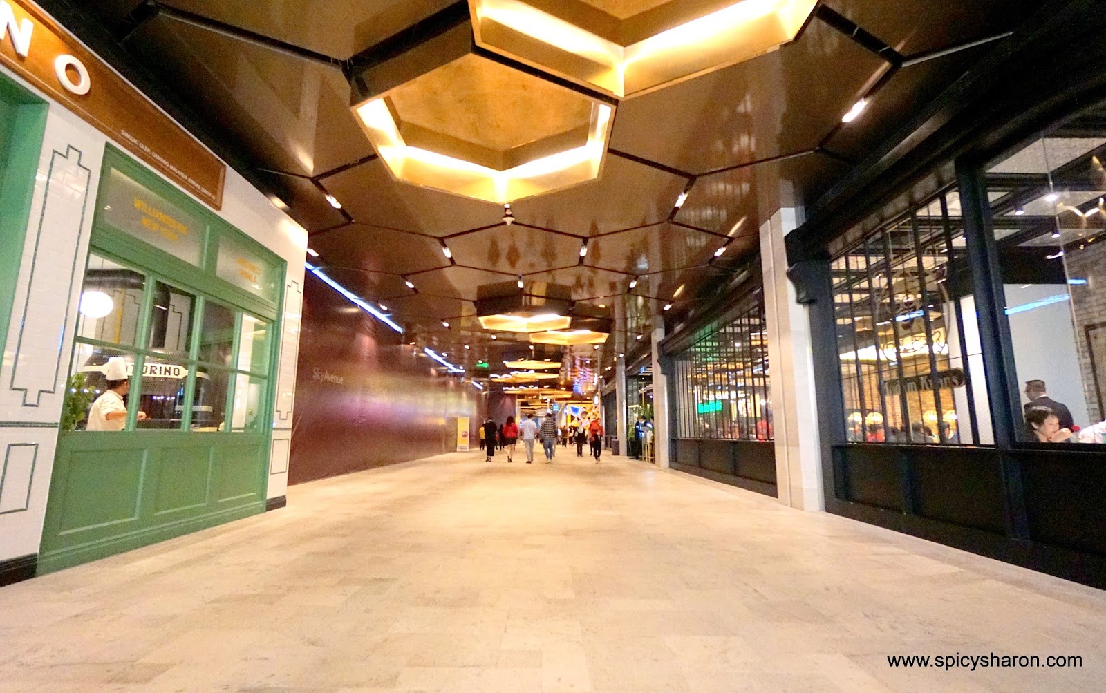 A Day At Sky Avenue Genting - Burger & Lobster, Cafes Richard And ...