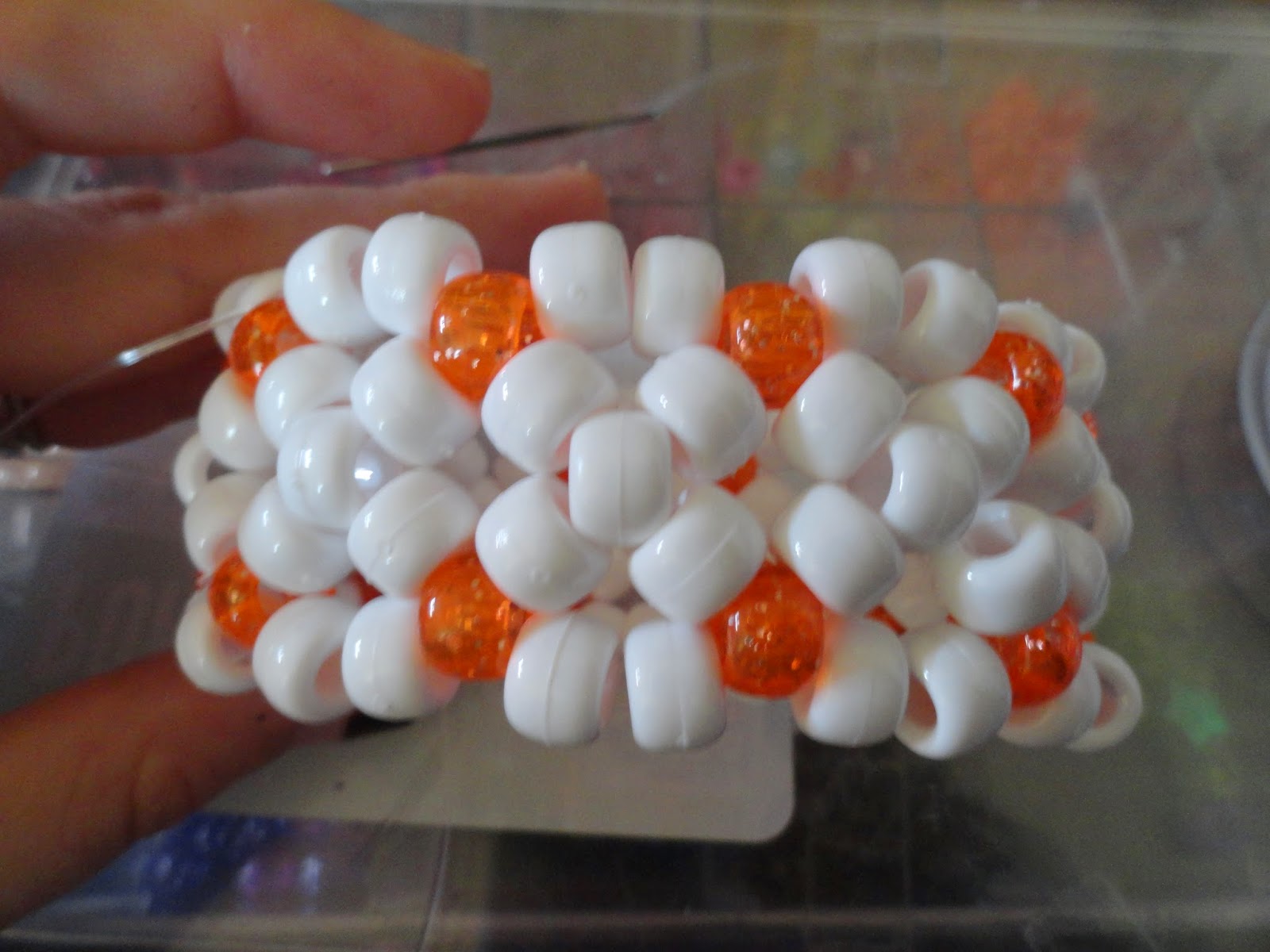 Ooh Piece of Kandi: How To Make: A Standard X-Base Cuff