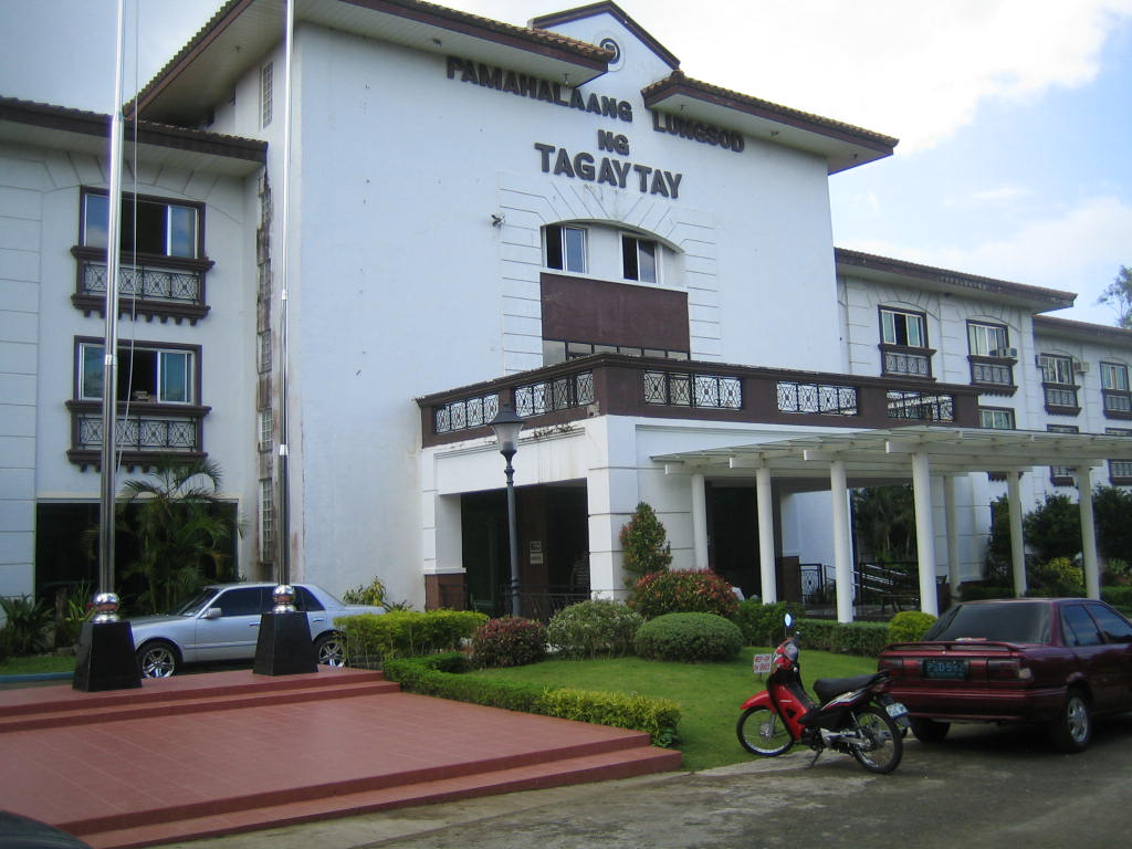 File:Tagaytay city hall.jpg - Philippines