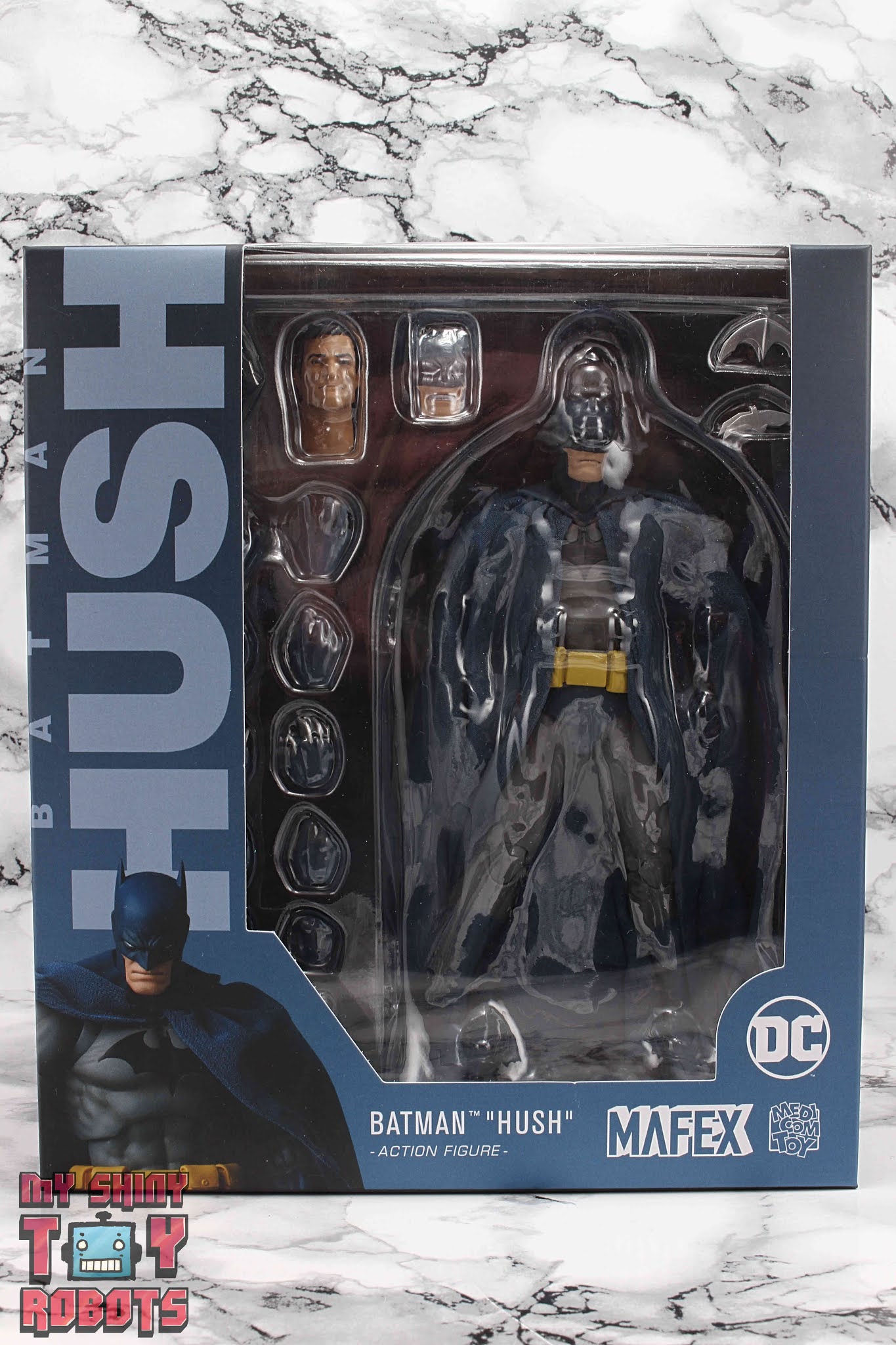 My Shiny Toy Robots: Toybox REVIEW: MAFEX Batman (Batman: Hush)