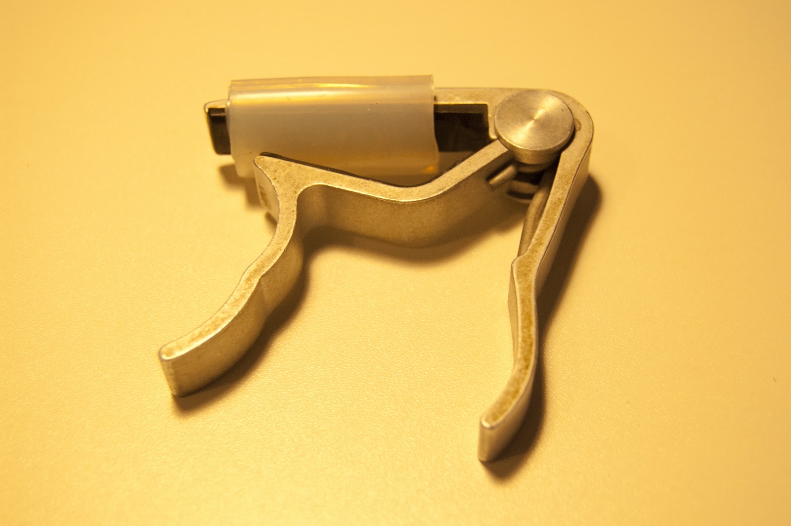 Guitart: DIY a Drop D Partial Capo