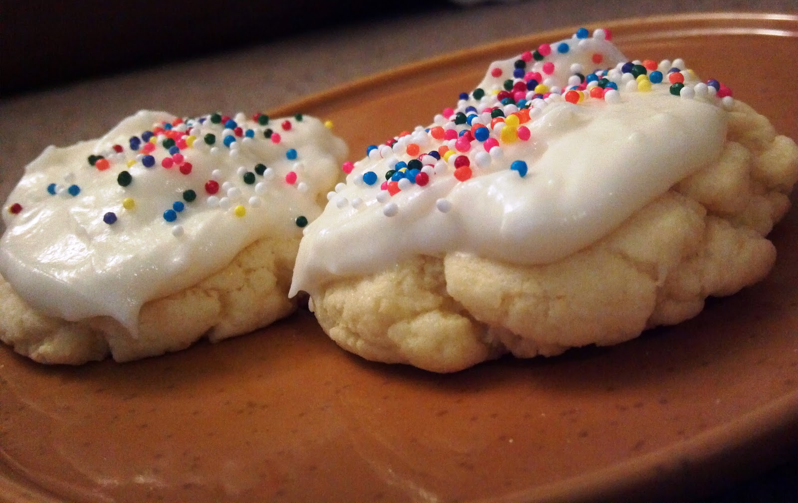 The Nummy Little Blog: Homemade Lofthouse Cookies