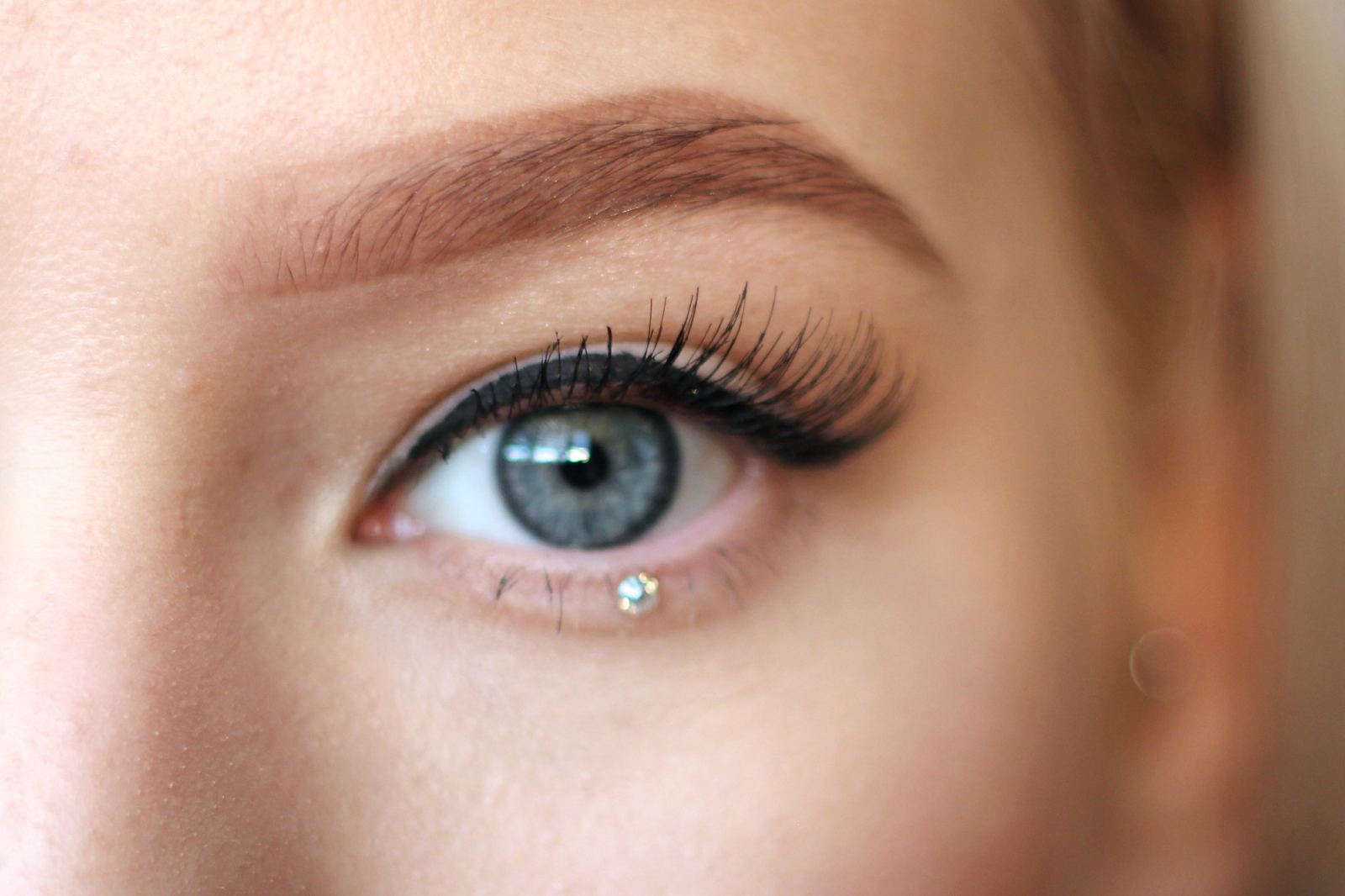 Elín Likes: REVIEW | ANASTASIA DIPBROW POMADE