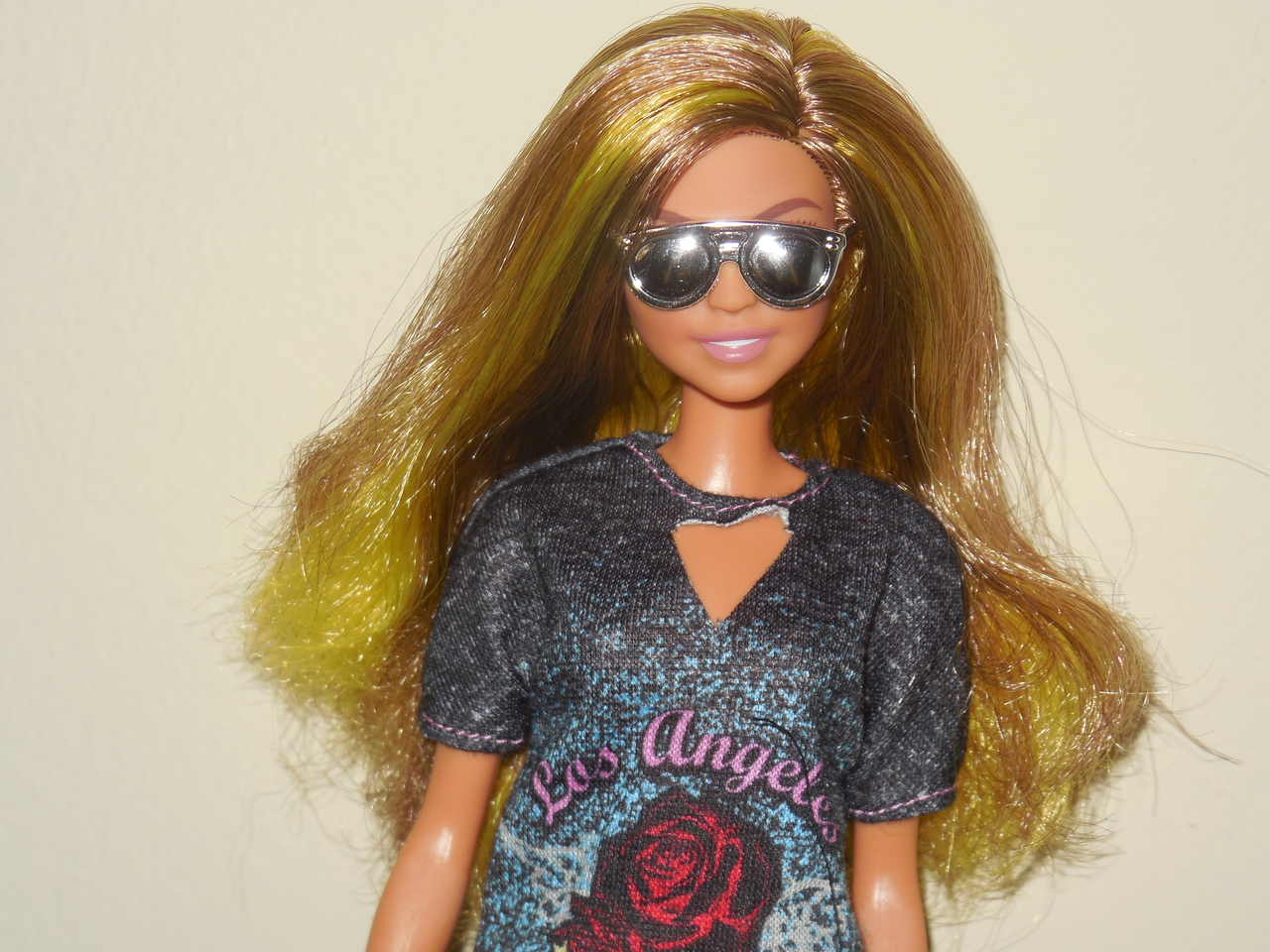 Veni Vidi Dolli: REVIEW: Barbie Fashionistas Rockstar Glam