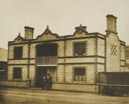 ART and ARCHITECTURE, mainly: Designing quality working class housing ...