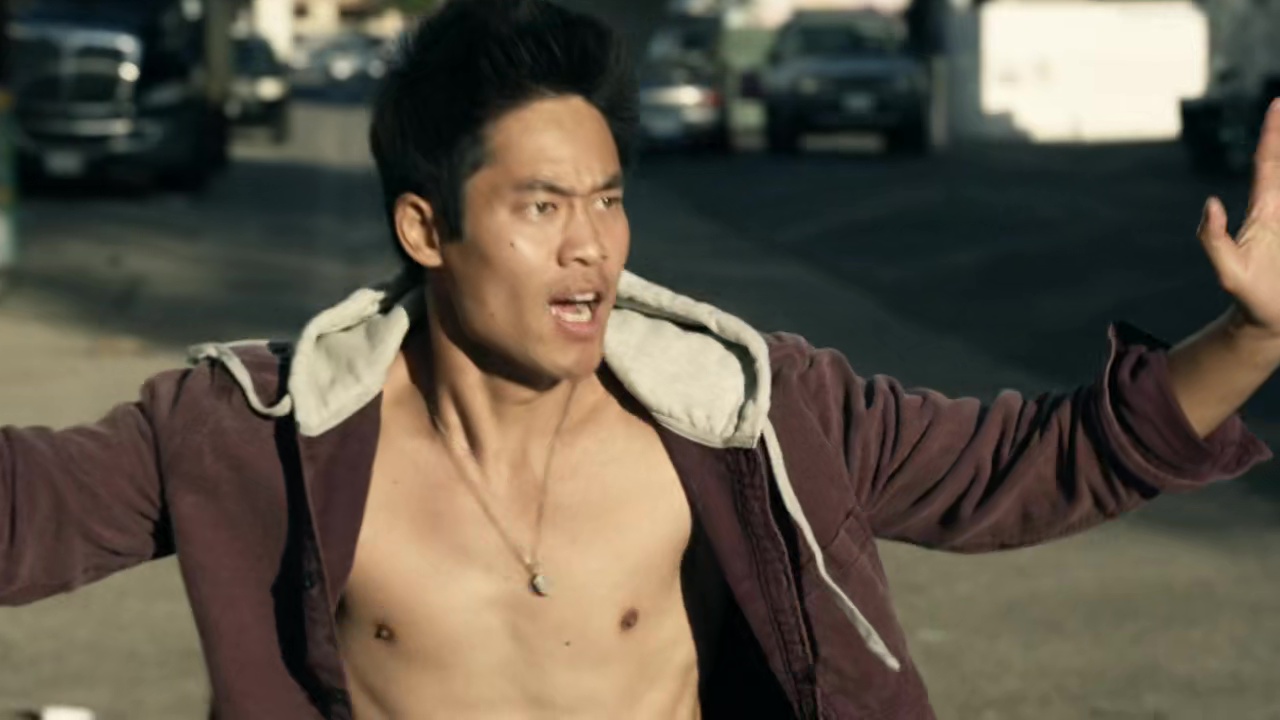 ausCAPS: David Lim shirtless in S.W.A.T. 4-15 "Local Heroes"