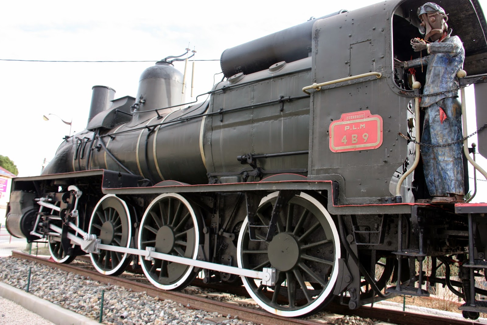 DECOUVERTE: La loco de Carnoules