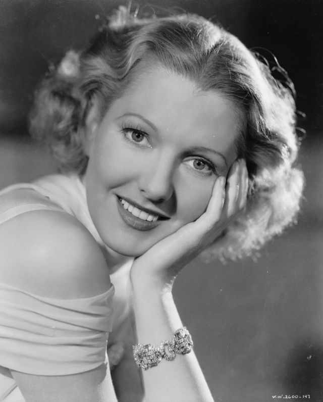 40 Gorgeous Photos of Jean Arthur in the 1920s and ’30s ~ Vintage Everyday
