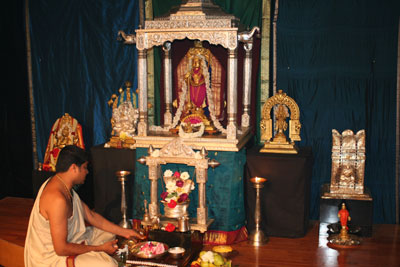 Aerial's Torch of Salvation: Ang Pagluhod ba sa Isang Imahen o Larawan ...