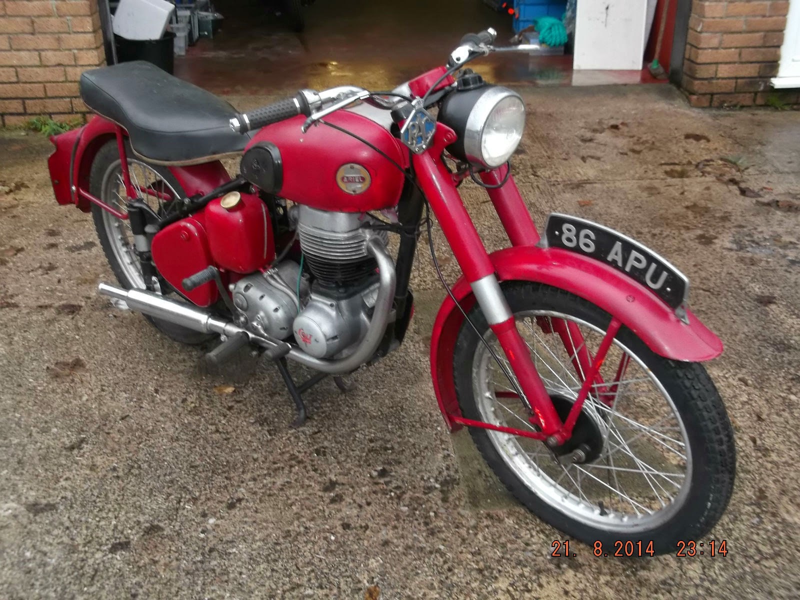 Motorcycle Restoration Projects UK: ARIEL 200cc COLT 1954