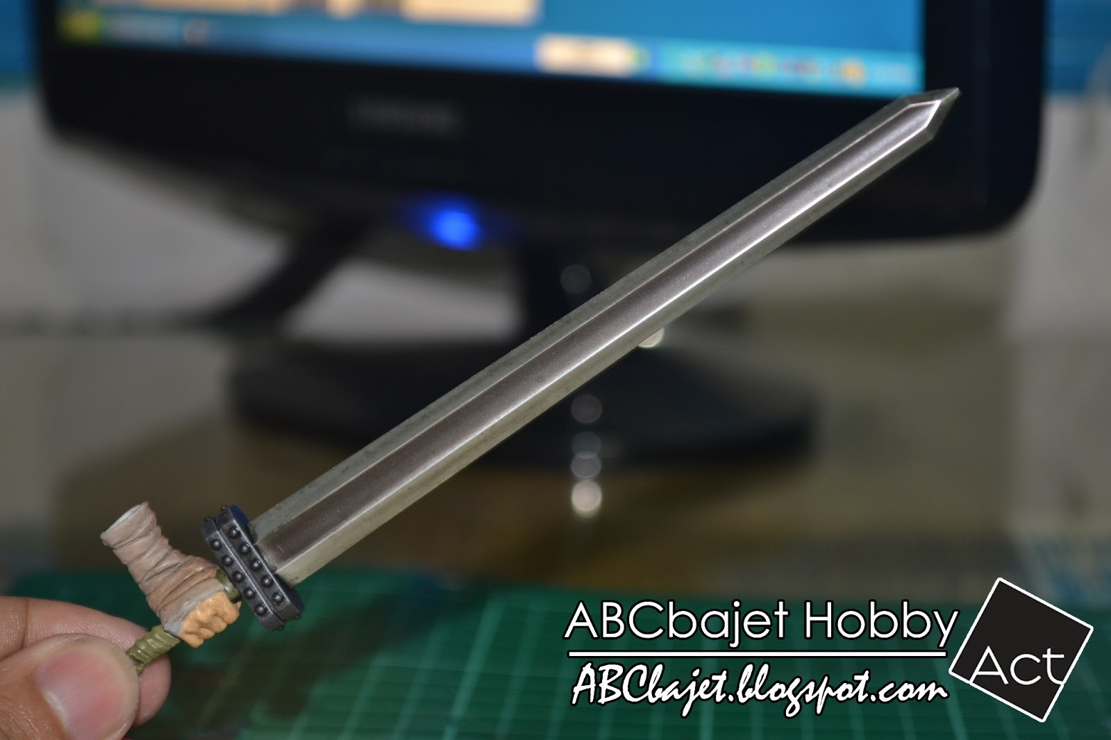 ABCbajet Hobby: Review: Banpresto Berserk DXF Figure "Guts"