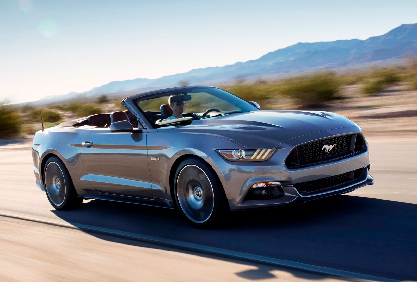 Ford lança novo Mustang Convertible