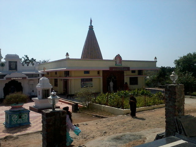 Spiritual Masters: Sri Nampally Baba